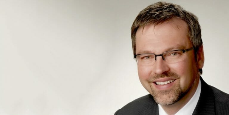 A Conversation with Jorg Reinking, CEO of Secourriel